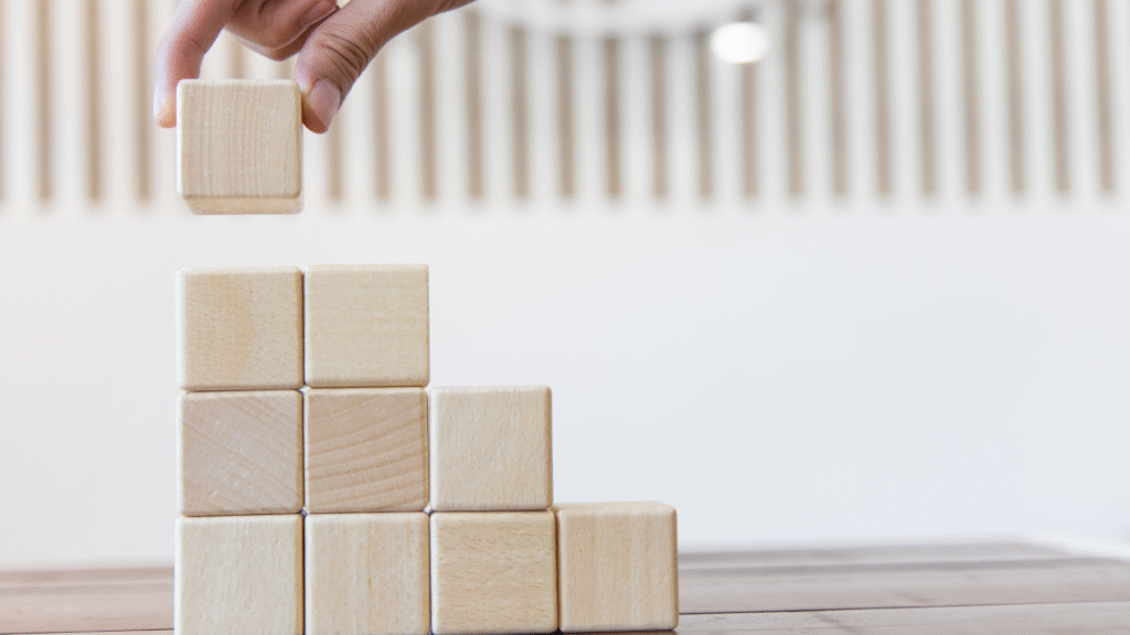 What are the engagement models of a fractional CMO, and how do they work?